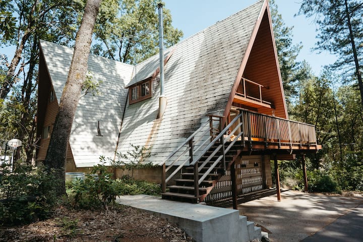 That 70’s House - Grass Valley, CA