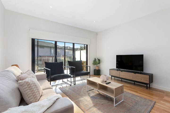 Domi Rentals The Chadstone Homes - Box Hill