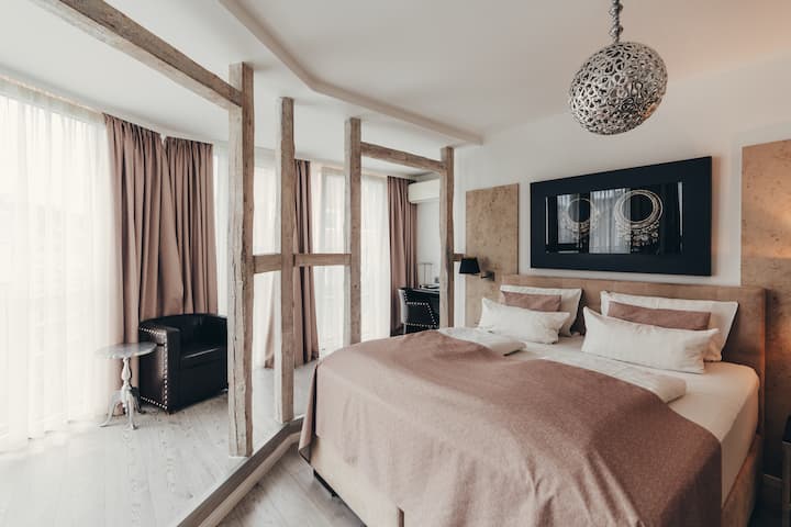 Geräumiges Doppelzimmer - Düsseldorf