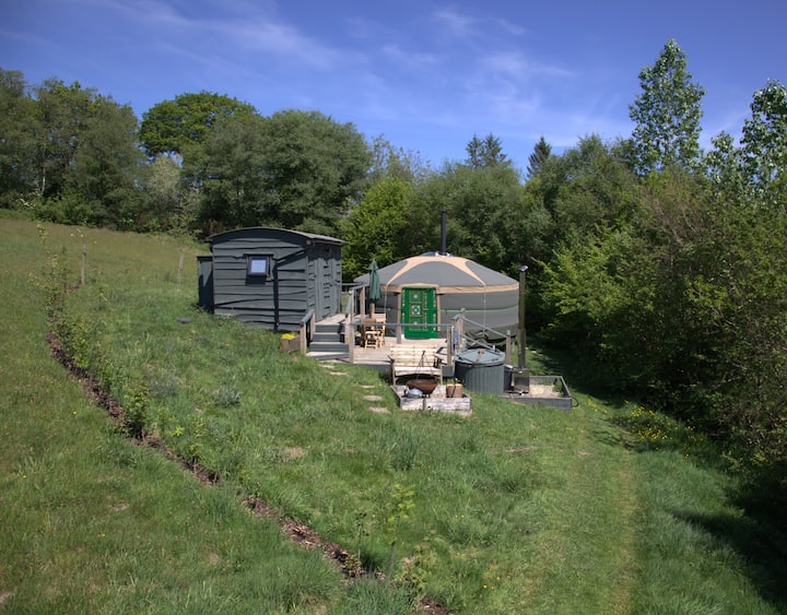 Lake Yurt At Go Eco Glamping - Lampeter