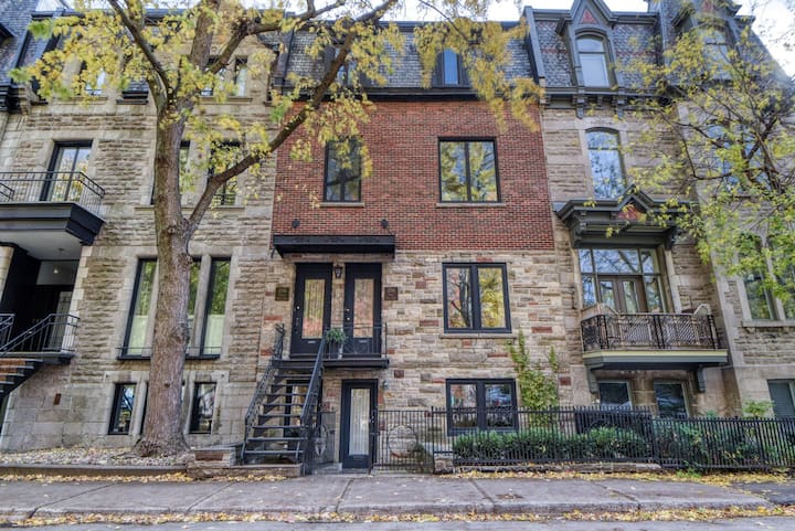 Superbe Condo Classique Sur Le Square Saint-louis - Montreal