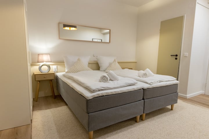 Standard Dreibettzimmer - Düsseldorf