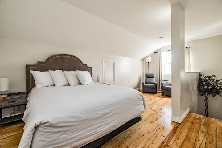 Home Away From Home - Carleton Place