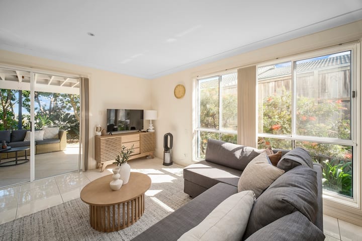 Hamptons Sunset Apartment - Walk To The Beach - Forster