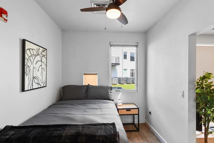 Convenient 1bd/1b Downtown Next To Wku - Bowling Green, KY