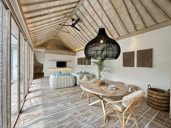 Bobos Echo9,staycation Villa Opening Special Price - Canggu