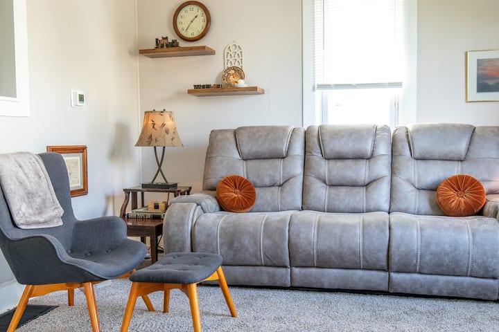 The Inn Between - Newark, OH