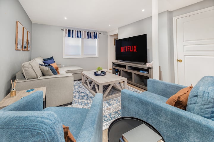 Three Level Townhouse Near South Boston's Best! - Boston, MA
