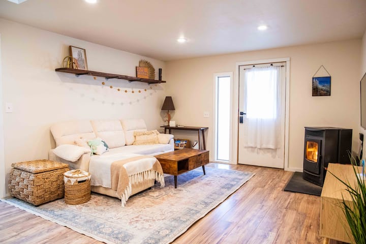 Sunnyside Casita - Ac, Woodstove, 2 Bikes, Central - Flagstaff, AZ