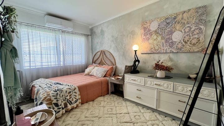 Sea Mist Hideaway - Coolangatta