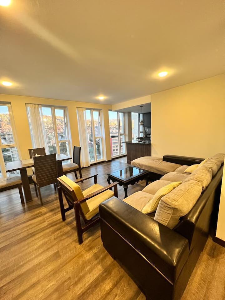 Depto. 2d A Pasos La Embajada De Usa Y Española - La Paz (Bolivia)