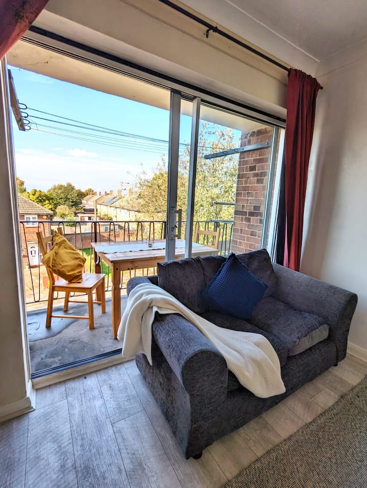 3 Bed (Sleeps 5) 1 Bath Flat - Colchester