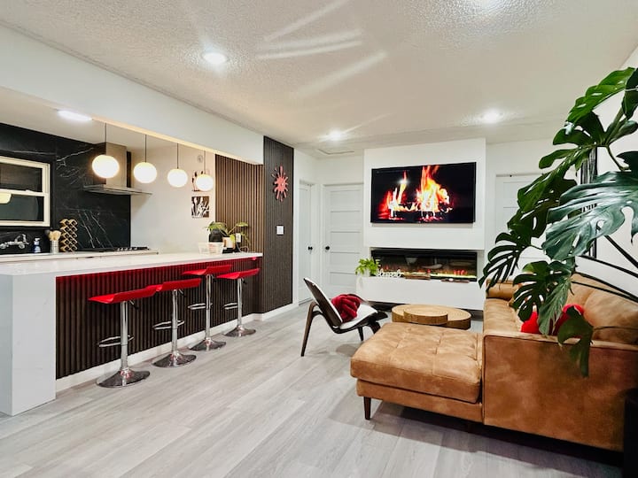 ⁕ Best Spot In Oc•disney•beach•little Saigon•aw301 - Huntington Beach, CA