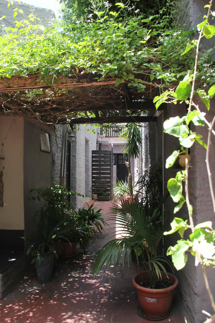 Departamento Barrio Sur. Montevideo. Cambá - Montevideo