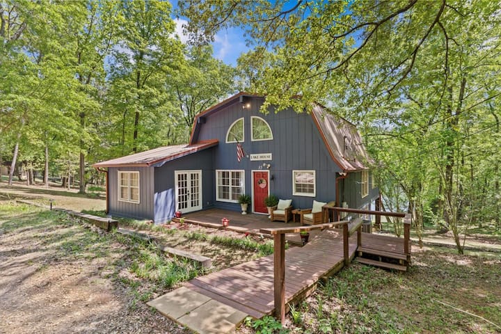 The Lake House - Alabama