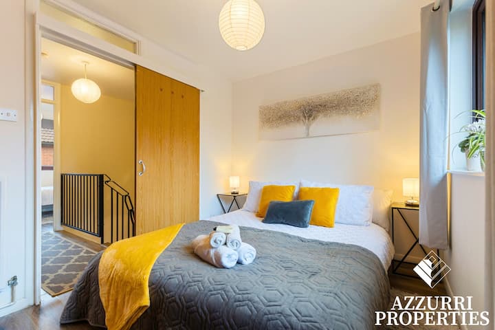2b Cosy House | Free Parking | Garden - London