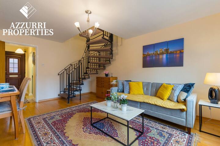 2b Cosy House | Free Parking | Garden | Long Stays - London