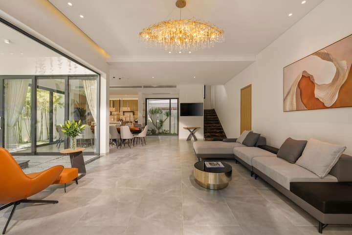 Luxury 5br Villa • Private Pool • Steps To Beach - 峴港