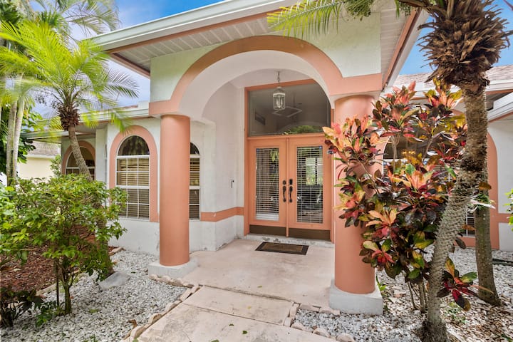Space, Covered Patio, Essentials - Fl On A Budget - Port St. Lucie, FL