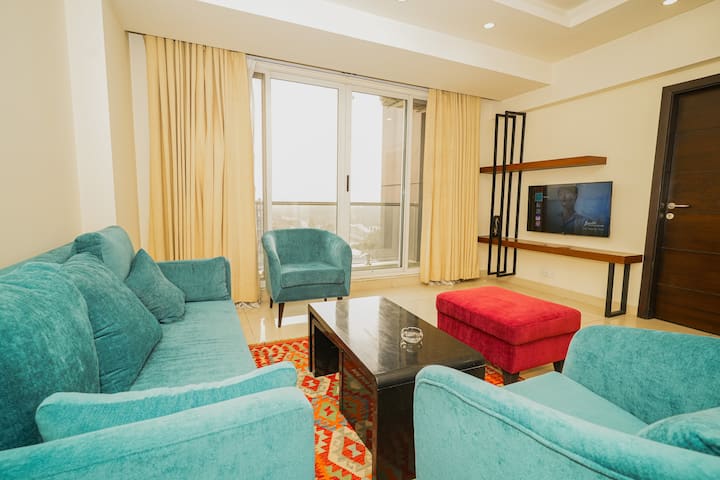 Una 1br Apt | City Views & Balcony | Elysium Tower - Islamabad