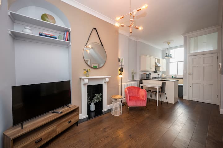 Cosy Retreat For Two Off Upper Street - London, UK