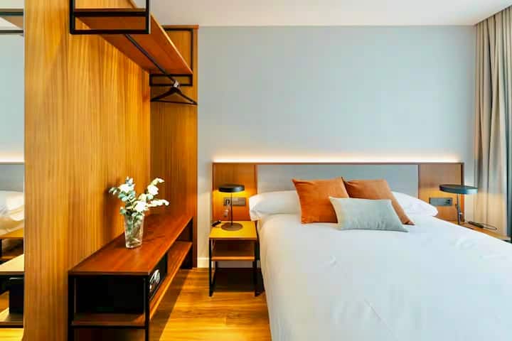 Gran Apartamento Con Estilo ÚNico - León, Espagne
