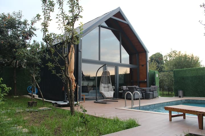 Isıtmalı Havuzlu, Korunaklı, Alkolsüz Bungalov - Sapanca