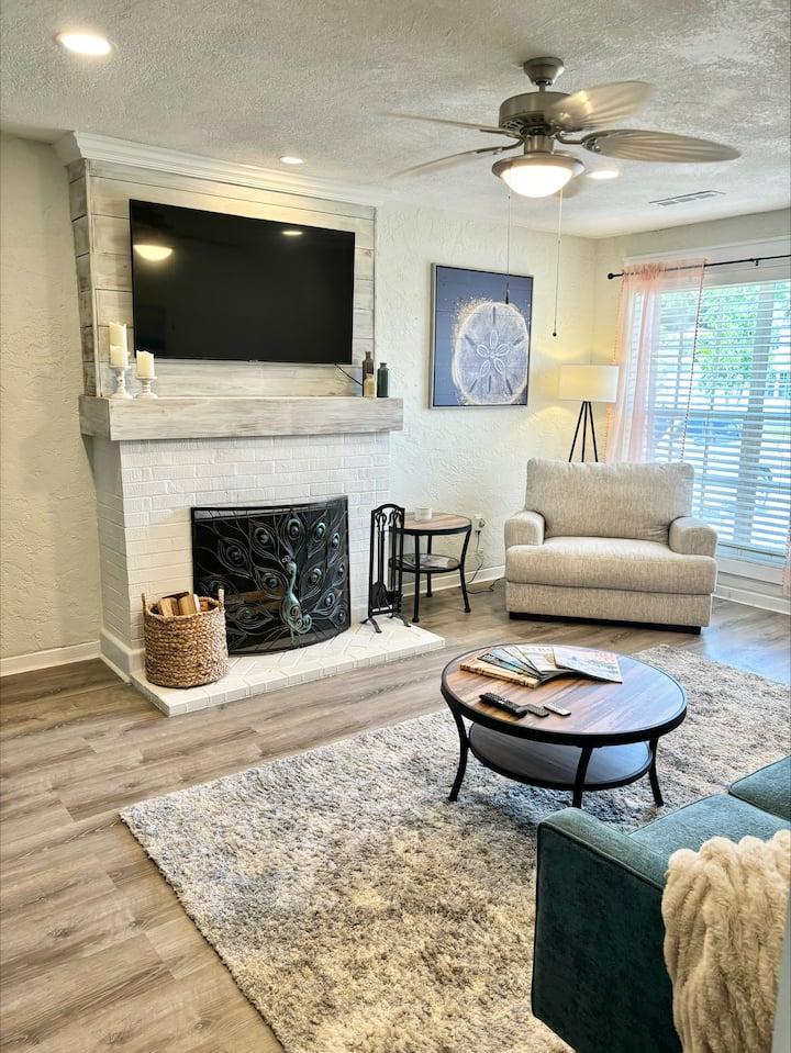 Belleair Tween Waters Cottage - Indian Rocks Beach, FL