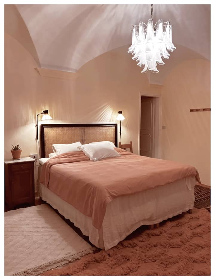 Casa Maggie, Renovated Apartment, Ventimiglia Alta - Ventimiglia