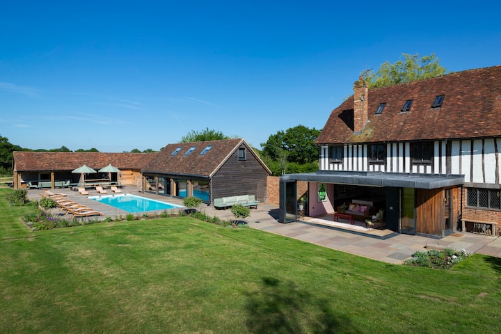 Palmers Lodge-with Shared Pool Access (Apr-oct) - Cranbrook