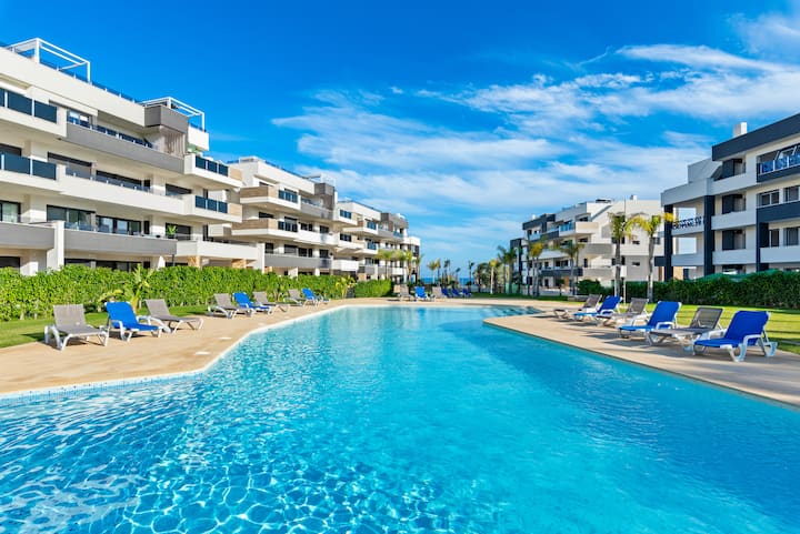 Luxury Stylish Apartment Near Torrevieja & Golf - Villamartin