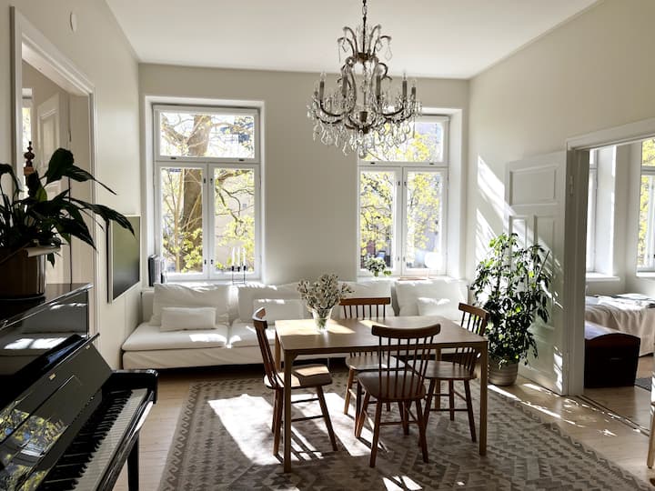 Perheystävällinen Design-huoneisto Keskustassa - Helsinki