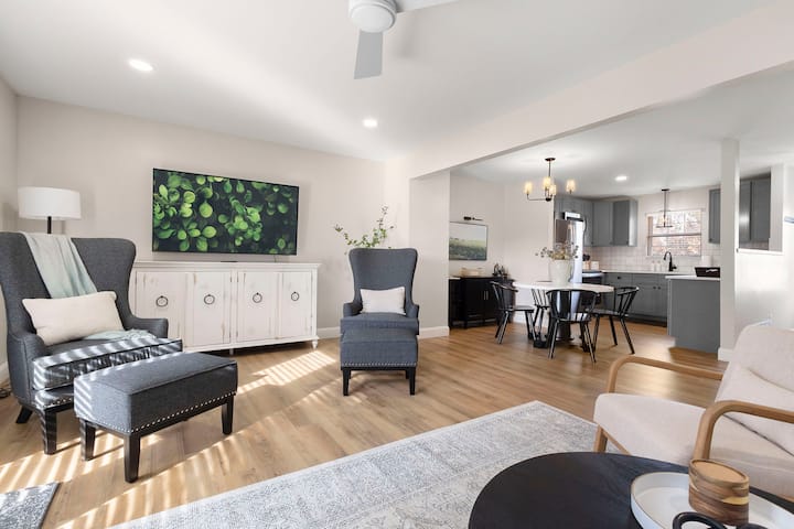 5 Star + 5br Near Nd | Perfect For Groups + Bbq - Notre Dame, IN