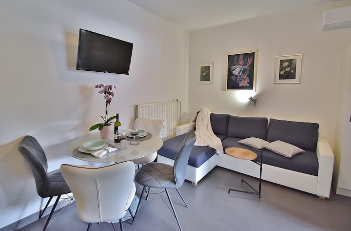 No2 App With Terrace - Rab