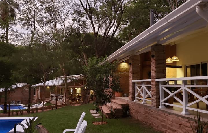 Villa Con Piscina Privada - Guairá