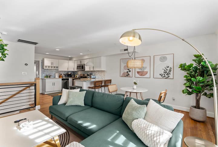 Dc Boho Loft | Top Floor Cozy 1br/1ba By Dcottage - Washington, D.C.