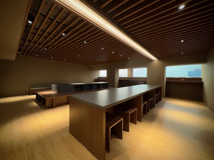 Brown House 台北車站30秒 臺北 4人房 Taipei Main Station 市景房 - Da’an District