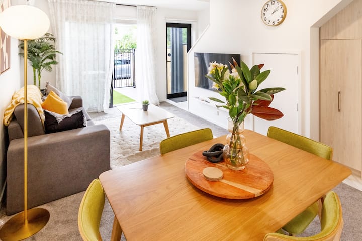 Cbd Luxury Homes: Near Cafes, Hagley Park, River - Christchurch