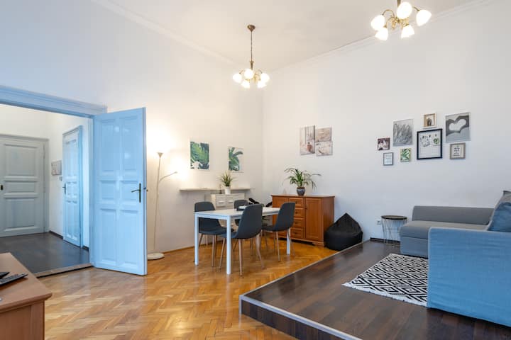 Walnut Tree Apartment - Budapest