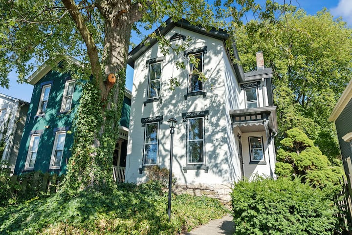 Beautiful Short North 3br/3bth Huge 4-car Garage - Columbus, OH