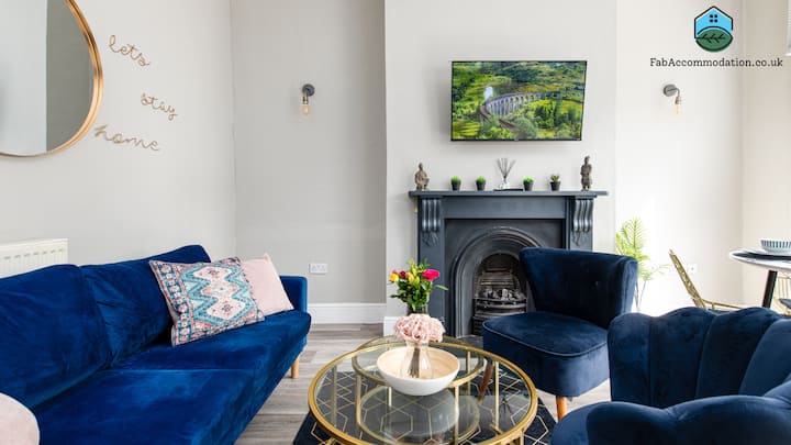 Central-two Bed-flat 2-parking-by Fabaccommodation - Bristol
