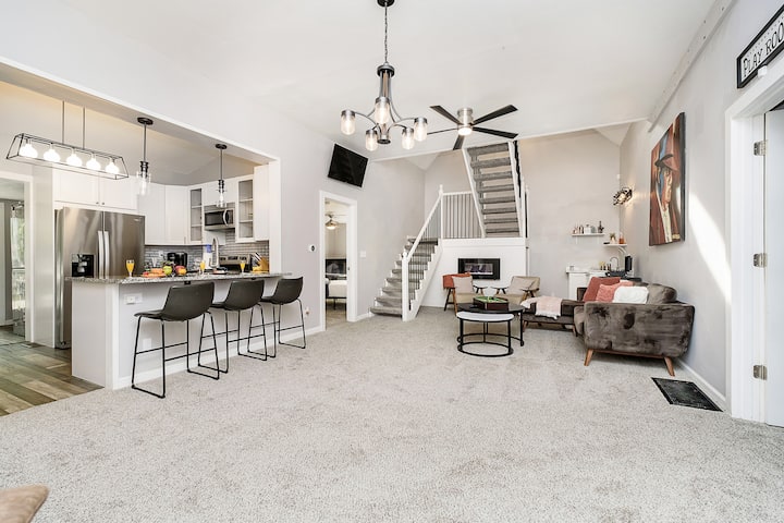 Modern 3br 3bath Home Near Shops & Dining Downtown - Noblesville, IN