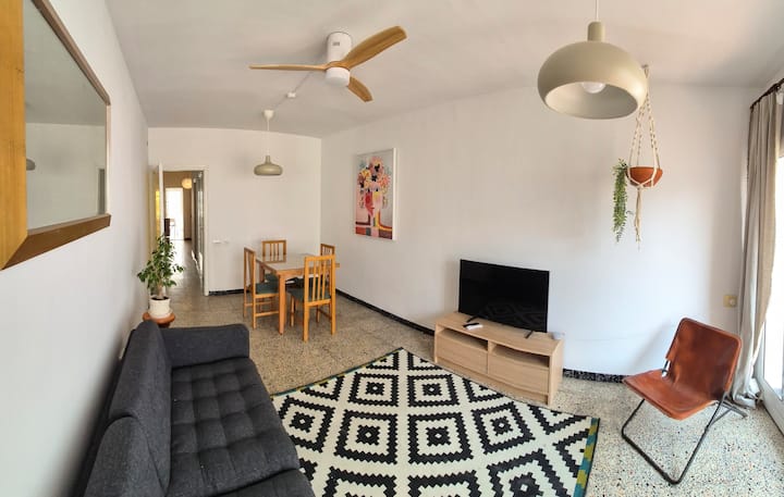 Badalona - Three Mins From The Beach - El Masnou