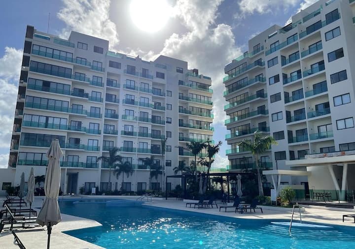 Great Location, 10 Min From Mamita's Beach | Pool - Playa del Carmen