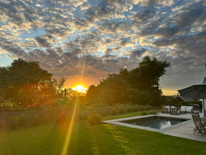 Montauk Heated Pool Sunset Spa Cottage - Montauk, NY