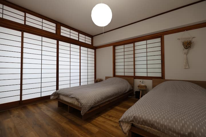 雅静ー広々85㎡貸切｜3寝室・駅徒歩10分・熱田神宮近く・無料駐車場付き・バルコニーあり - Nagoya