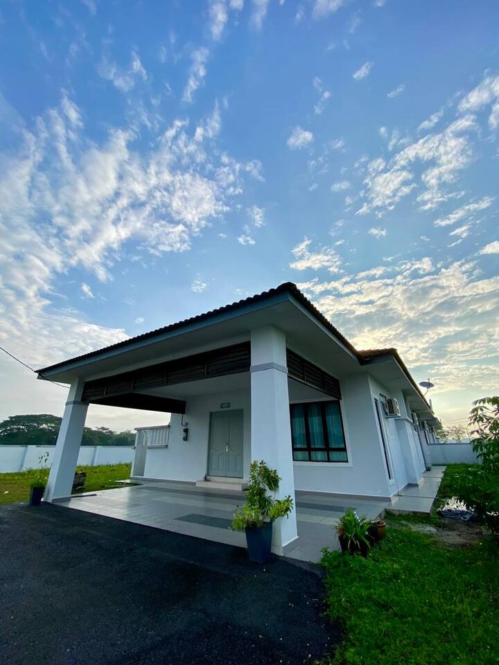 Bti Family Haven: Spacious +Relaxing - Teronoh