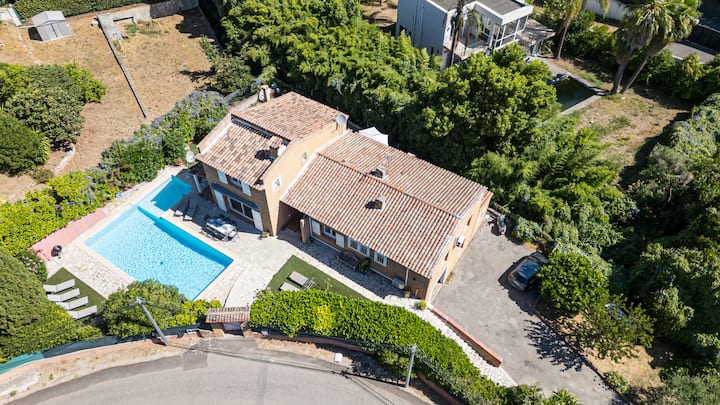 Villa 5ch • Piscine • Ac • Parking - Villeneuve-Loubet