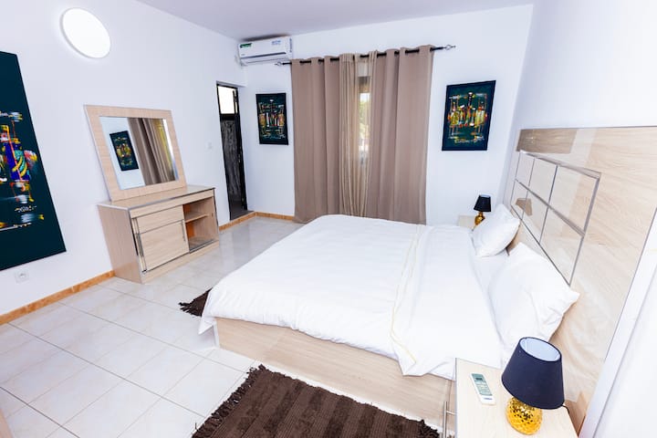 Appartement 3 Chambres Entièrement ÉQuipé - Dakar