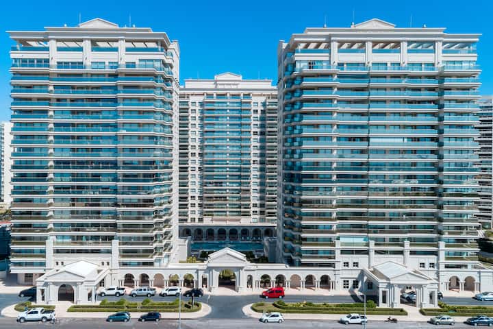 Imperiale Luxury Condominiums - Vista De La Playa - Punta del Este
